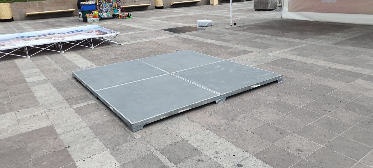 Entarimados y Pistas de Baile - Trendy District